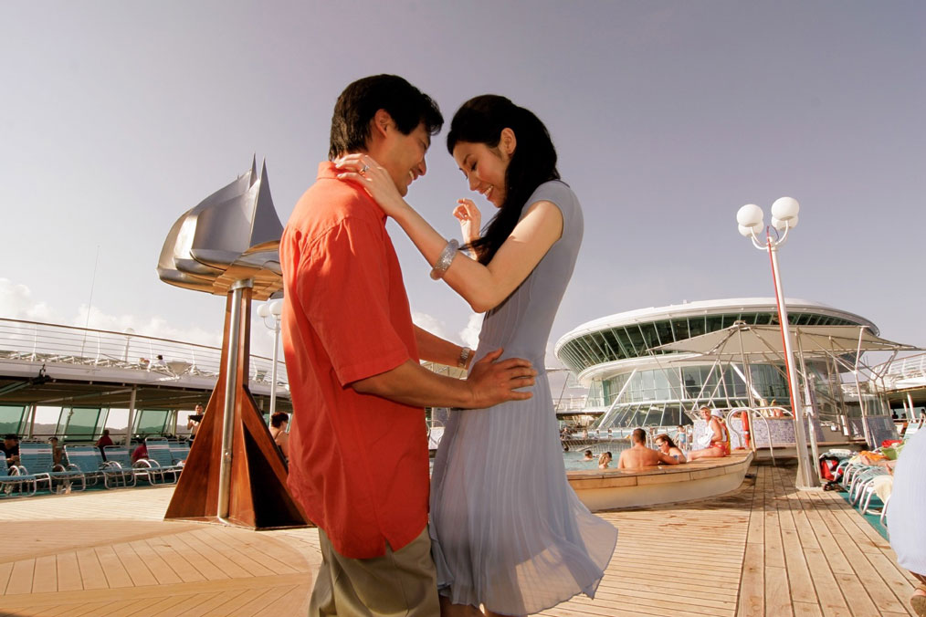 Quick Guide: The Best Cruises for Couples - Go Port Blog